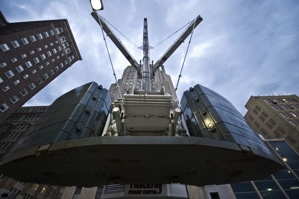 Jefferson University Hospital Lift | Thackray Crane Project